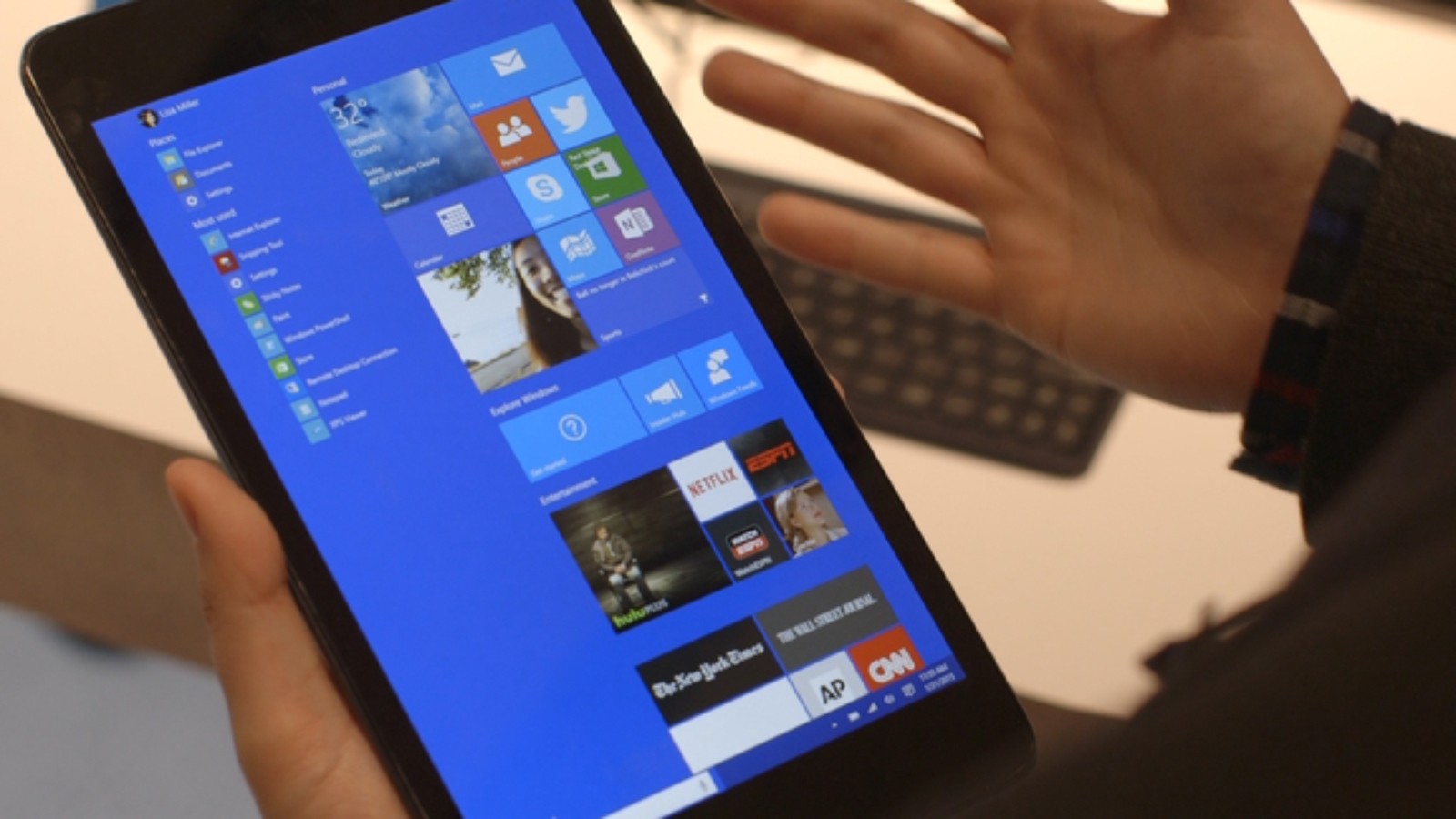 Confira uma prévia do Windows 10 para tablets pequenos - TudoCelular.com