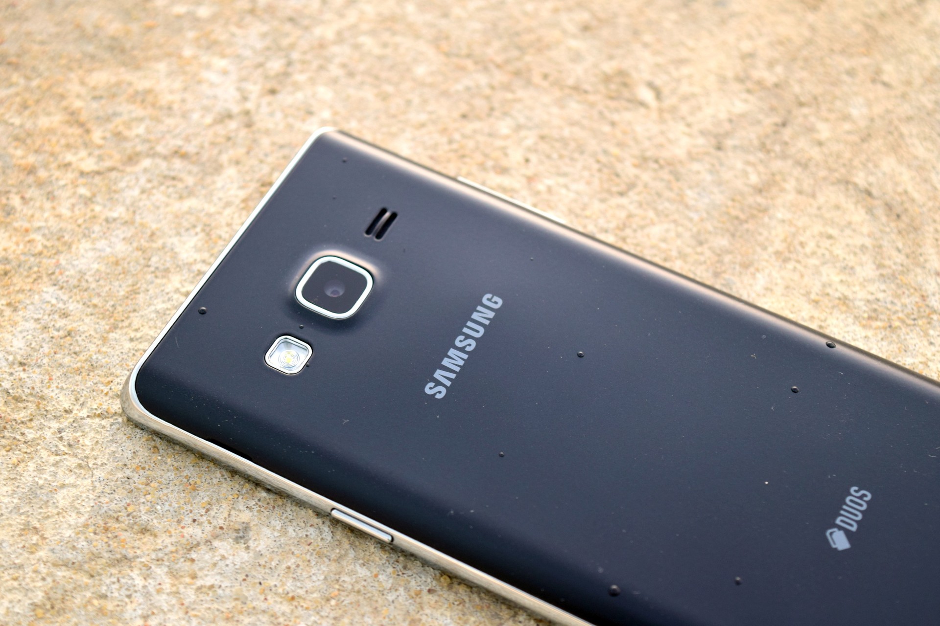 Samsung Z2 pode chegar à Índia com conexão LTE e Tizen 3.0 ...