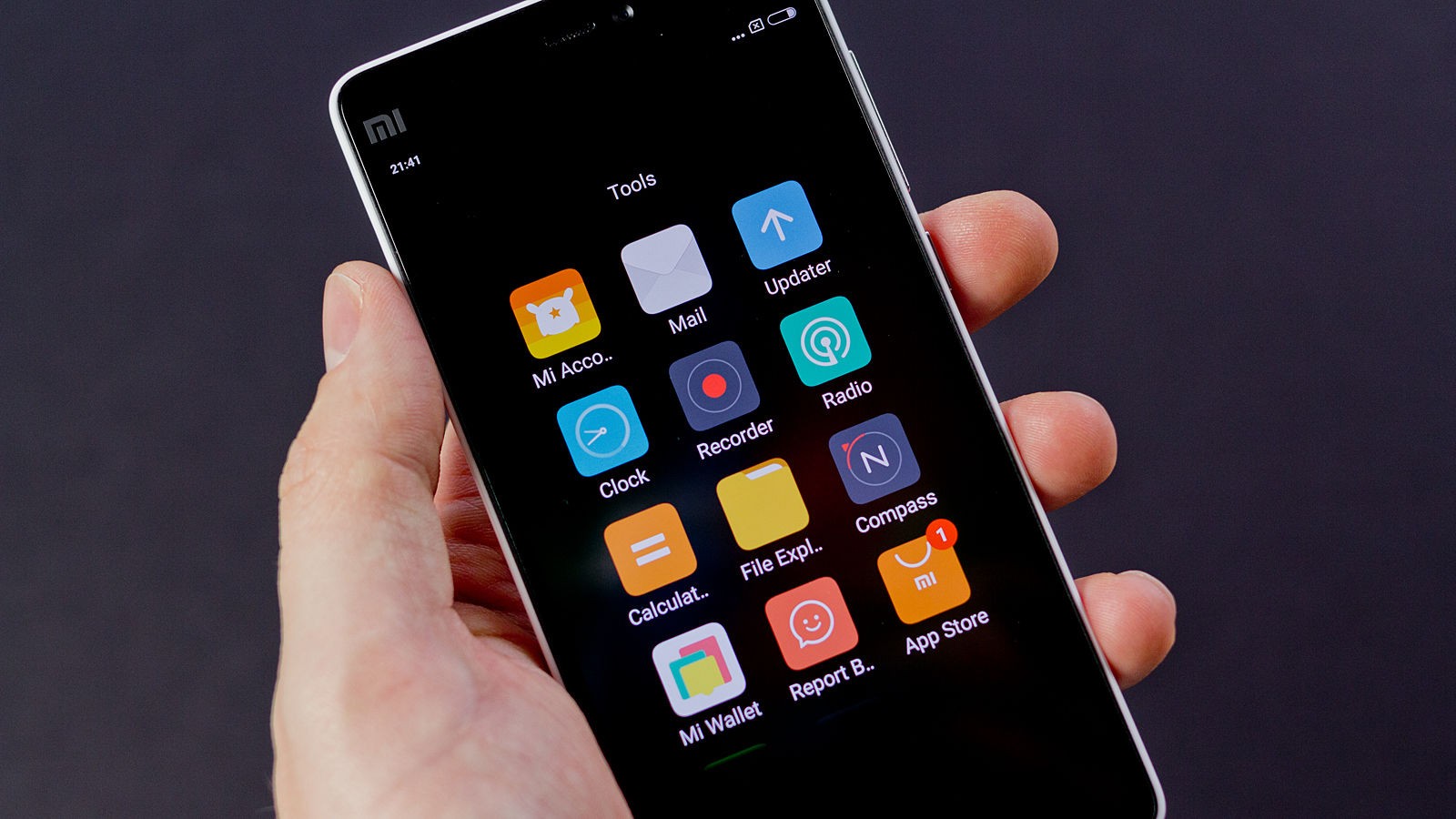 A força da China: Loja de apps da Xiaomi quase iguala downloads da ...