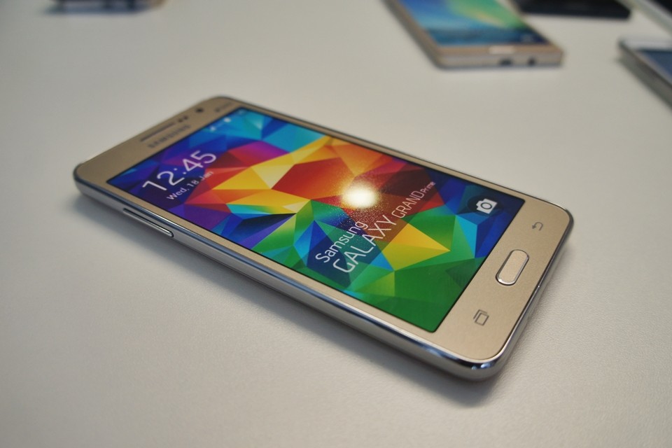 Galaxy Gran Prime 2016 aparece com mesma tela e preço baixo ...