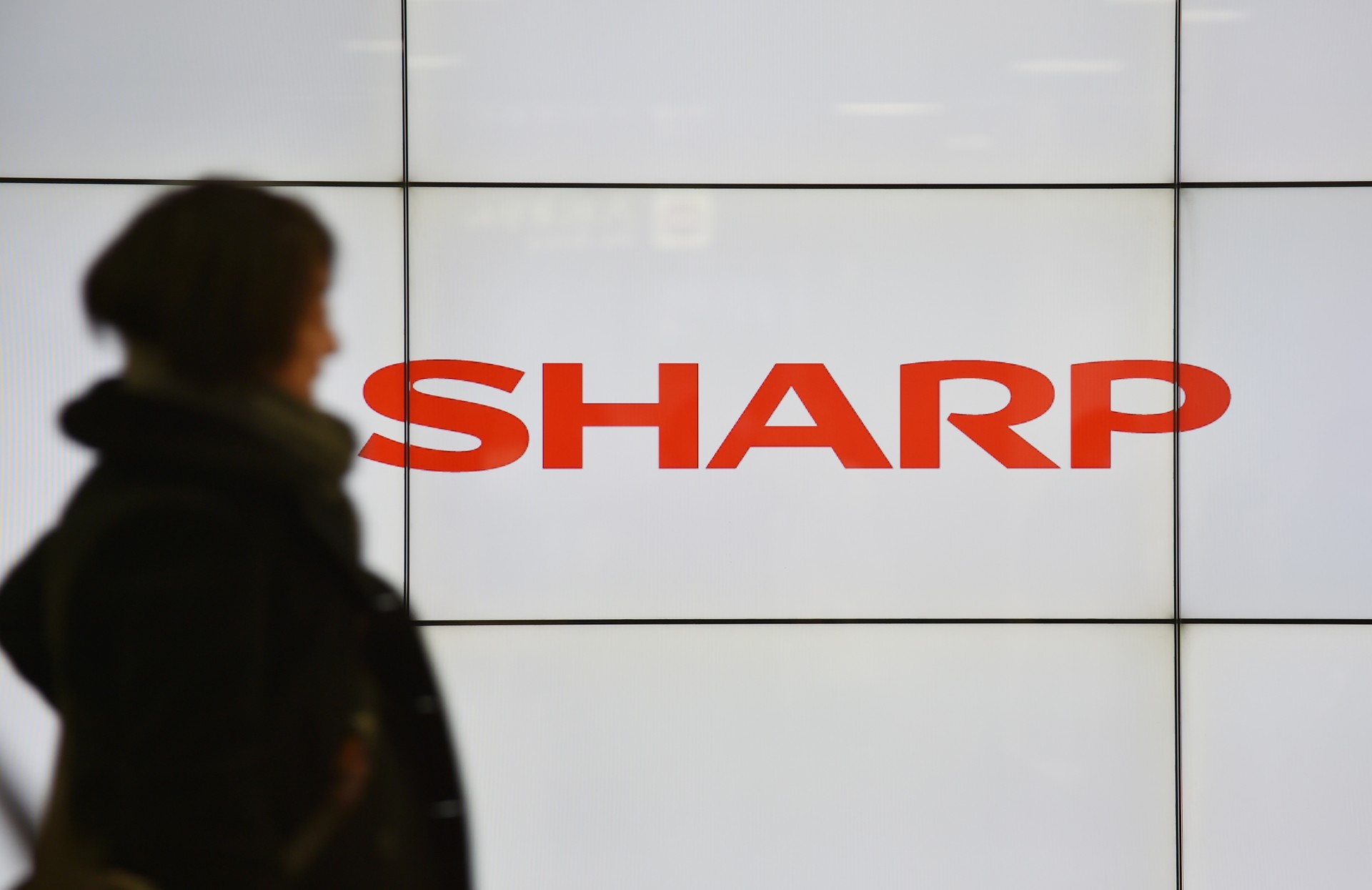 Esqueça o que você sabe sobre smartphones, Sharp Corner R é o futuro ...