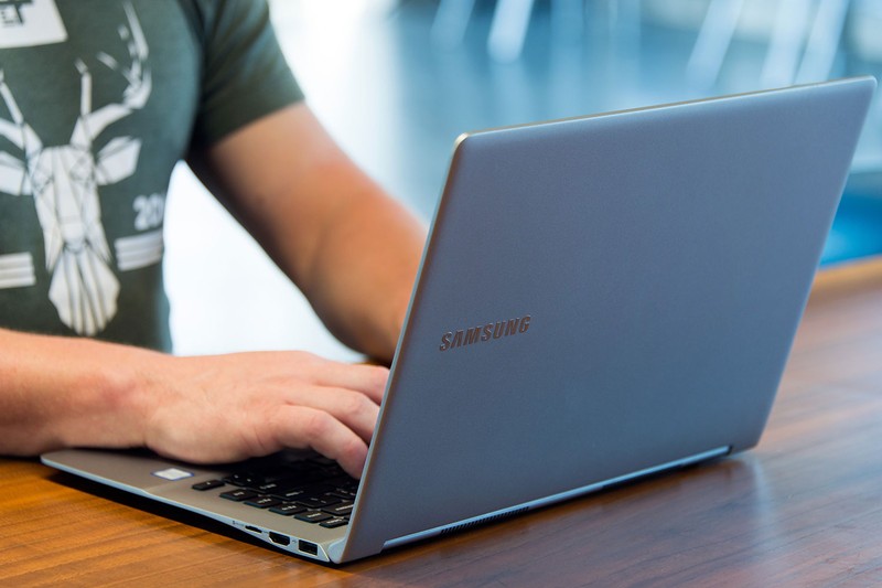 Pouco antes da CES, Samsung revela novos notebooks da série 9; confira ...