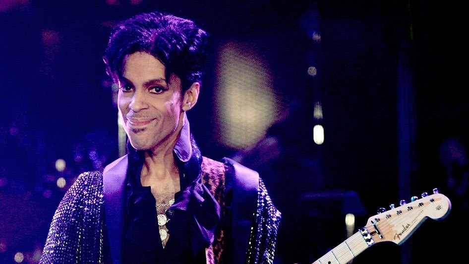 É fã do Prince? Discografia completa chega hoje aos serviços de ...