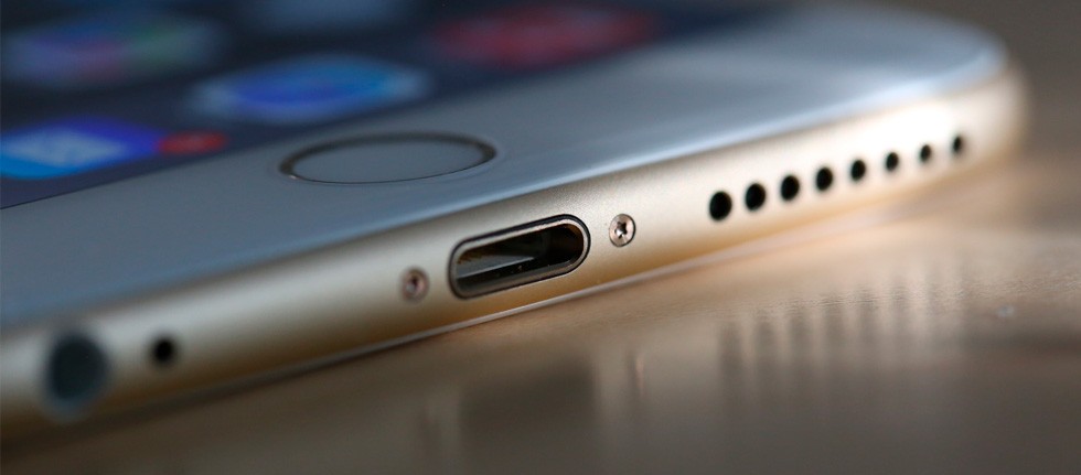 iPhone 8 deve ter carregamento rápido sem trocar porta Lightning pela ...