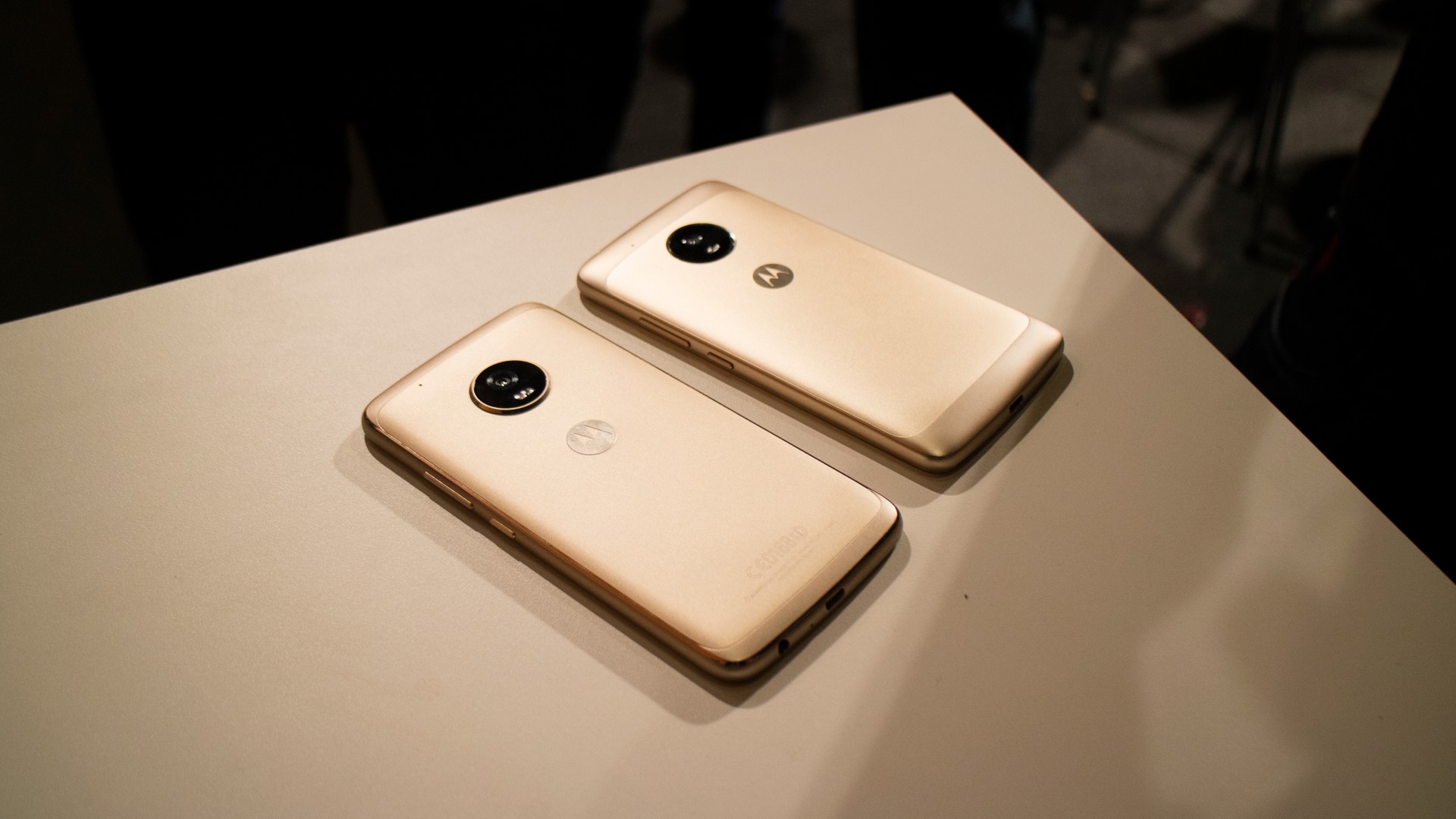 Inveja! Moto G5 indiano tem mais RAM e é mais barato do que no Brasil - TudoCelular.com