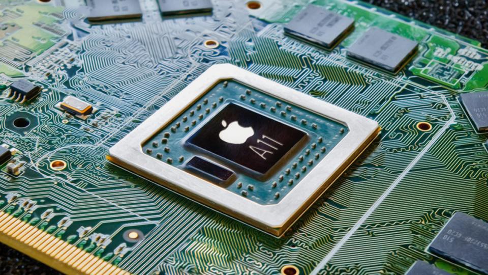 iPhone 8 chegando! Chipset A11 da Apple é flagrado em imagens ...