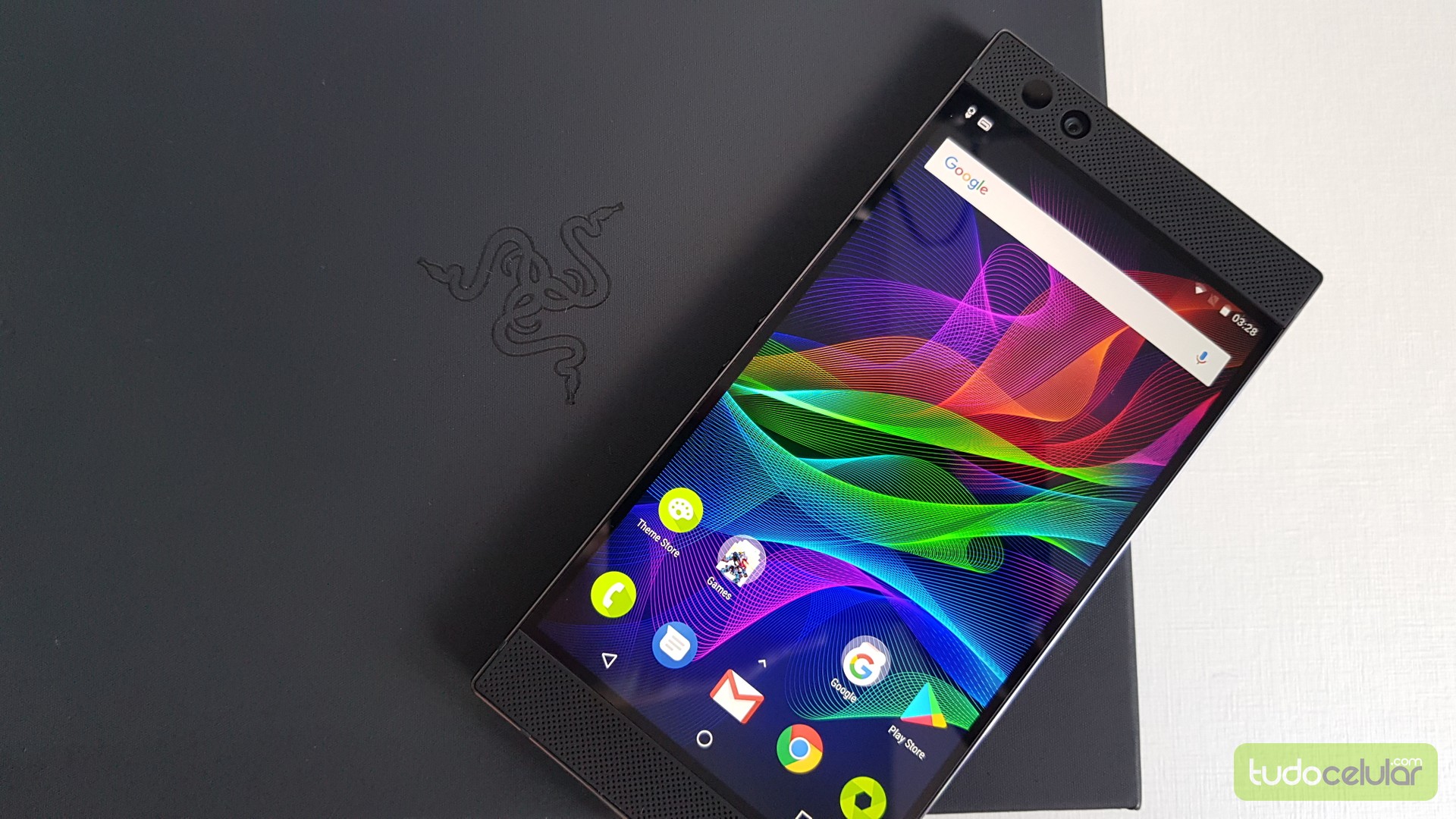 É oficial! Razer Phone ganha edição especial dourada - TudoCelular.com