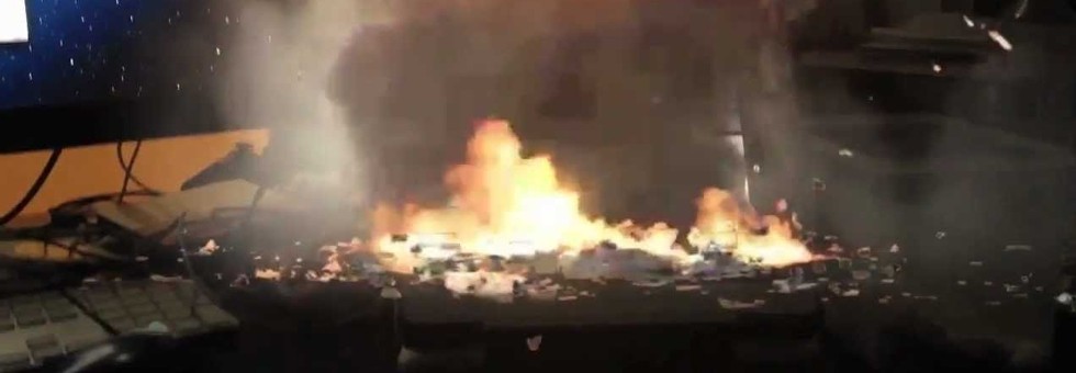 Boom! iPad superaquece e explode dentro de Apple Store mobilizando ...