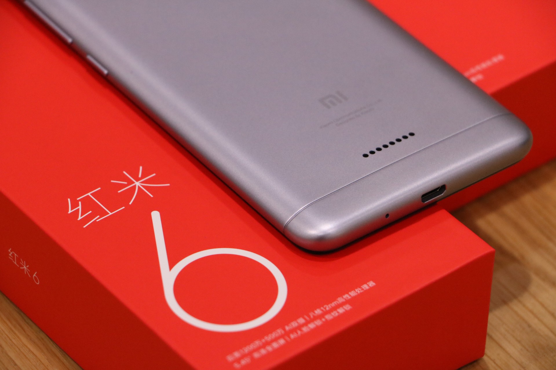 Xiaomi Redmi 6 e 6A agora estão disponíveis em lojas de varejo na Índia ...