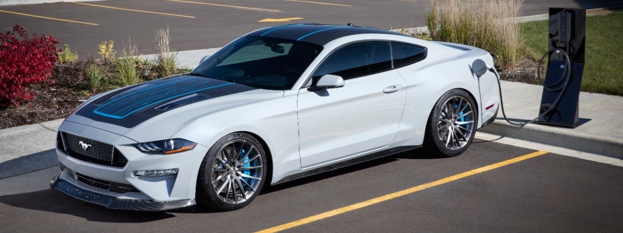Ford anuncia Mustang Lithium como o carro elétrico de alto desempenho ...