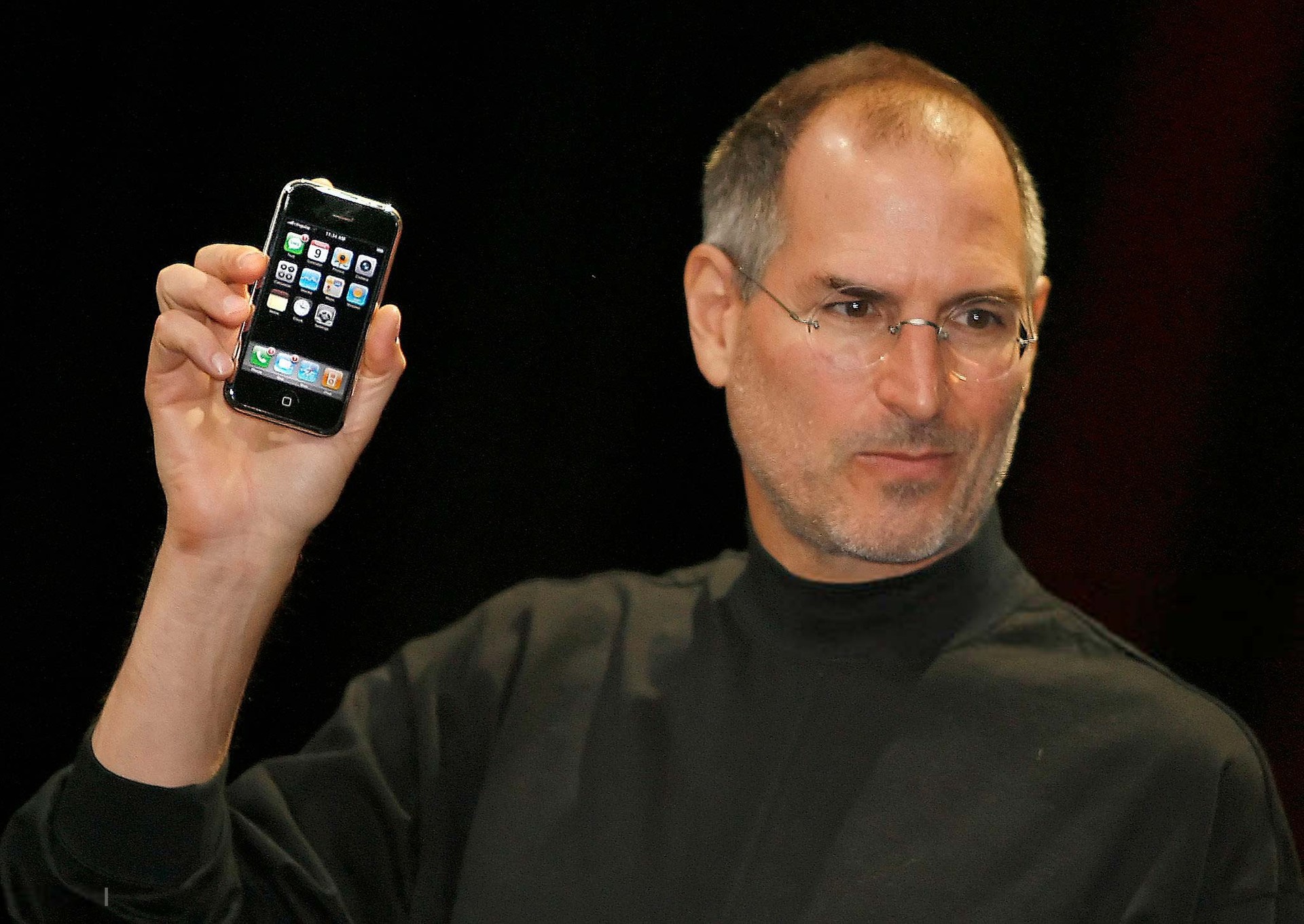 Recordar é viver: Steve Jobs mostrou o primeiro iPhone há 15 anos ...