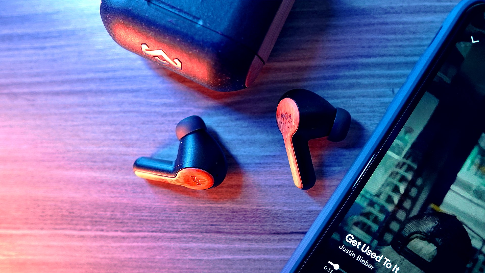 Fones TWS Marley Rebel: sustentabilidade e qualidade sonora por preço ...