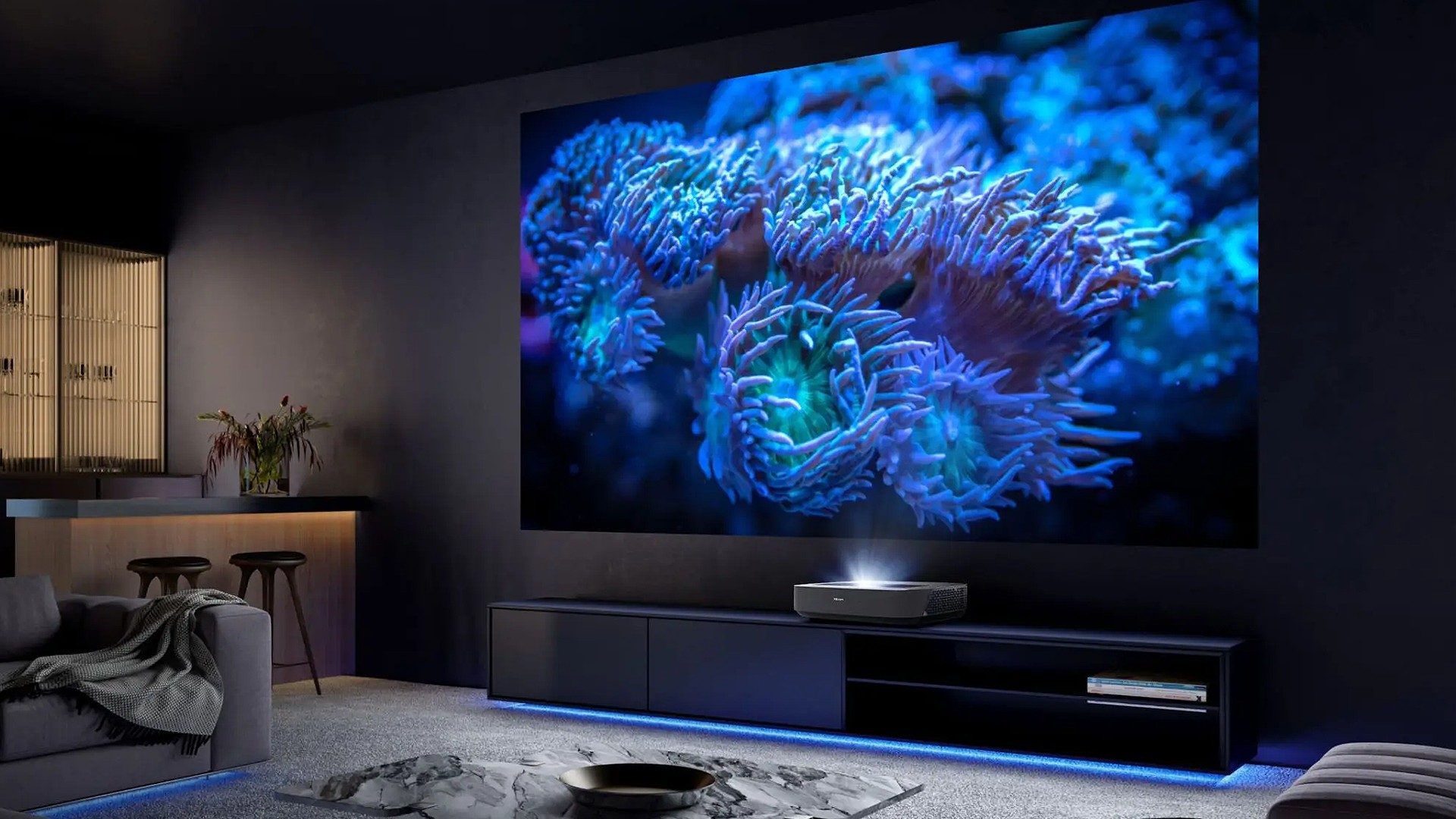 Cinema em casa: Hisense lança projetor 4K de 120" a laser com brilho de ...