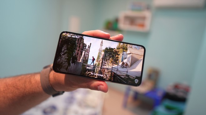 Galaxy S23 vs Edge 30 Neo: Does Motorola phone stand up to a Samsung ...