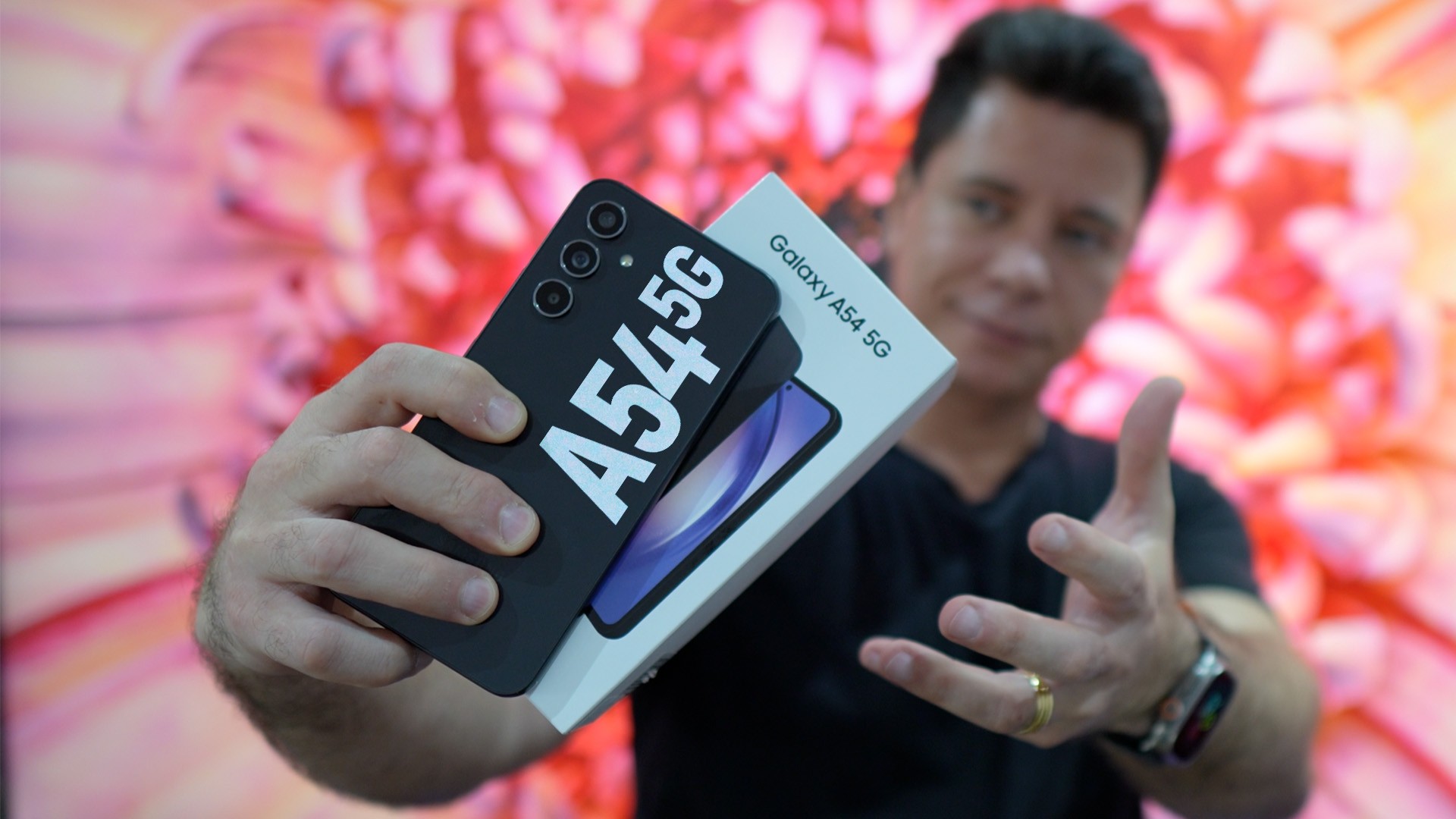 Galaxy A54: complete and well-balanced mid-range cell phone | Analysis ...