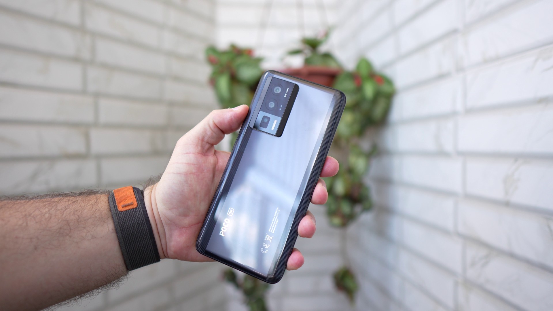 Xiaomi HyperOS e Android 14: POCO F5 Pro deve receber atualização ...