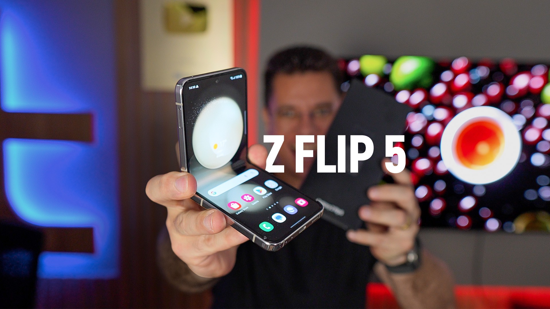 Galaxy Z Flip 5: celular dobrável e compacto da Samsung está ainda ...