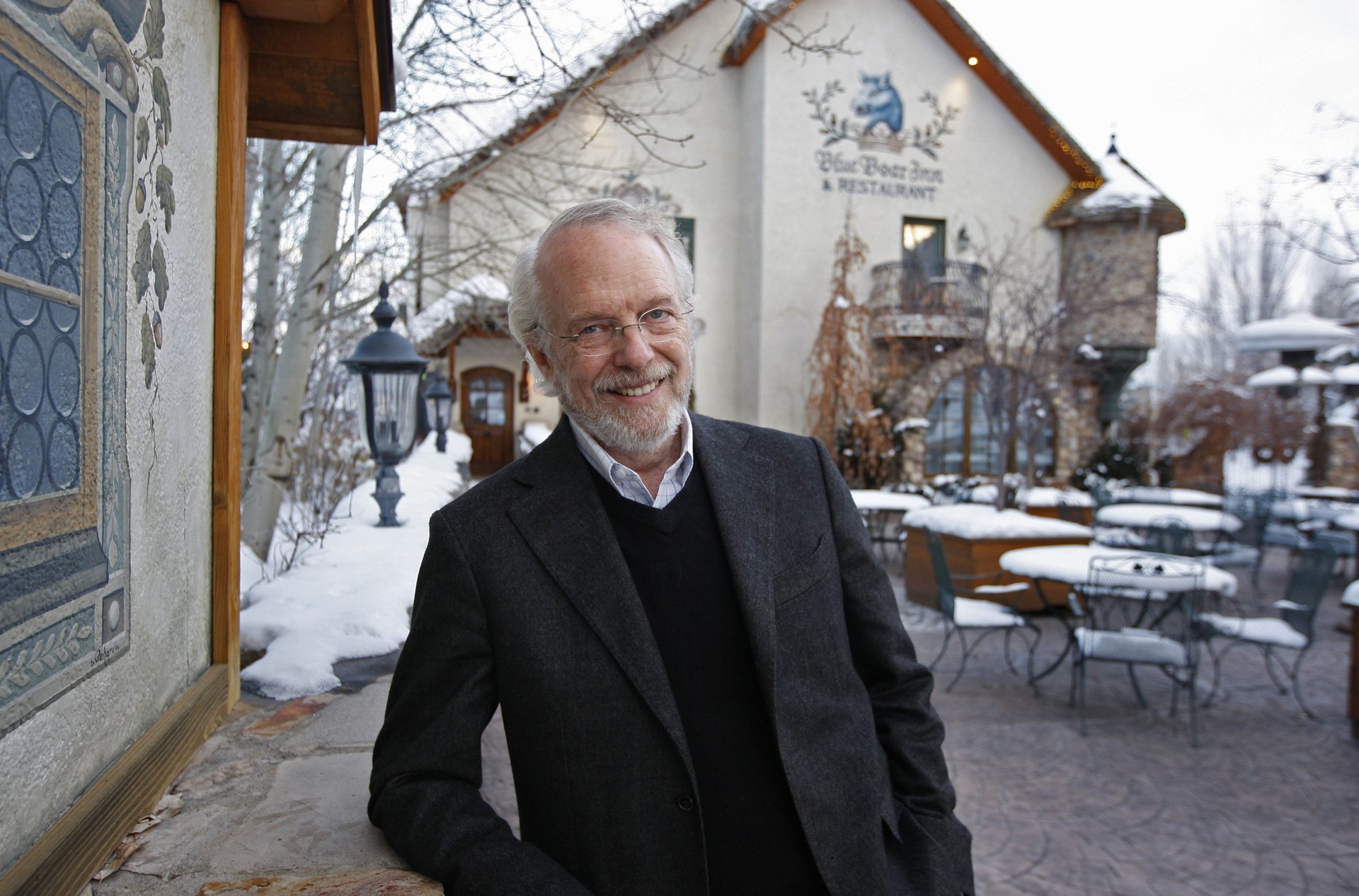 Cofundador da Adobe e ex-CEO da empresa, Dr. John Warnock morre aos 82 anos - TudoCelular.com