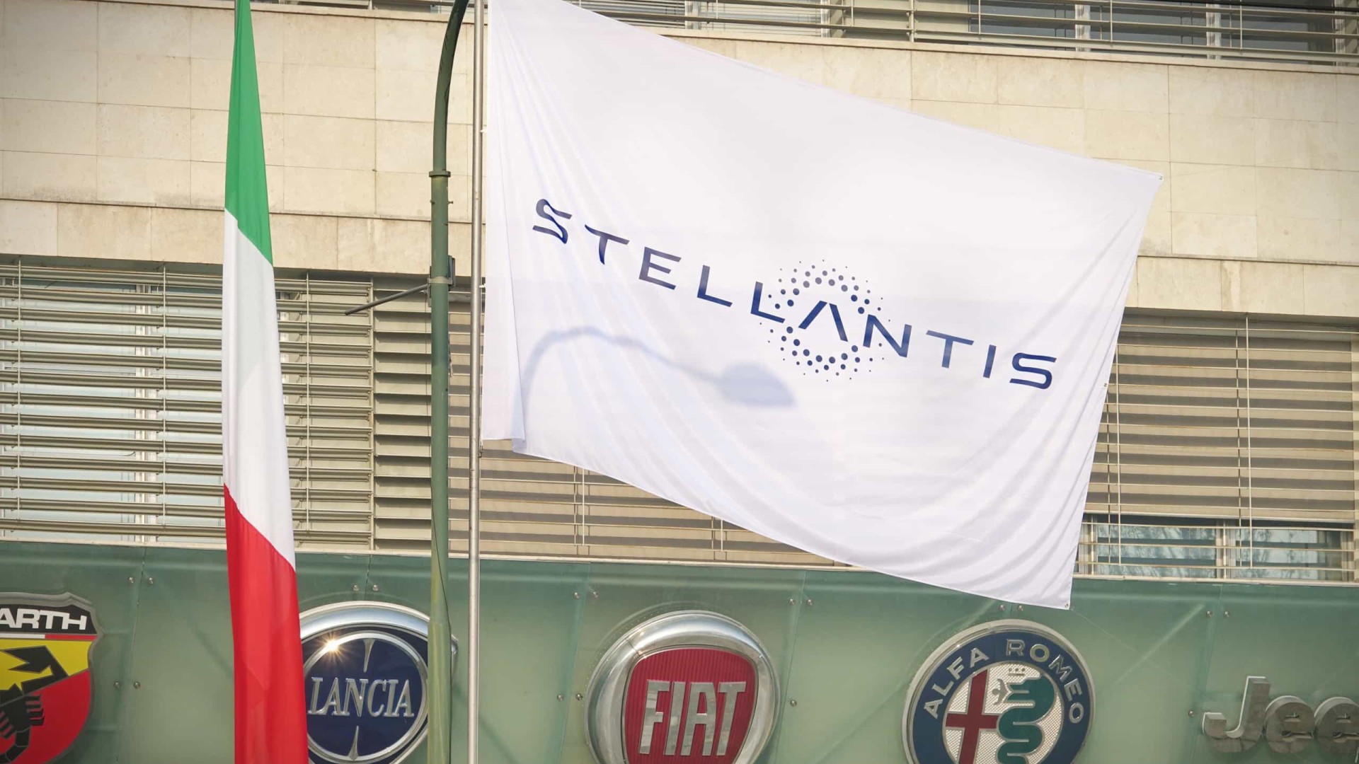 Stellantis anuncia investimentos de R$ 30 bilhões no Brasil até 2030 ...