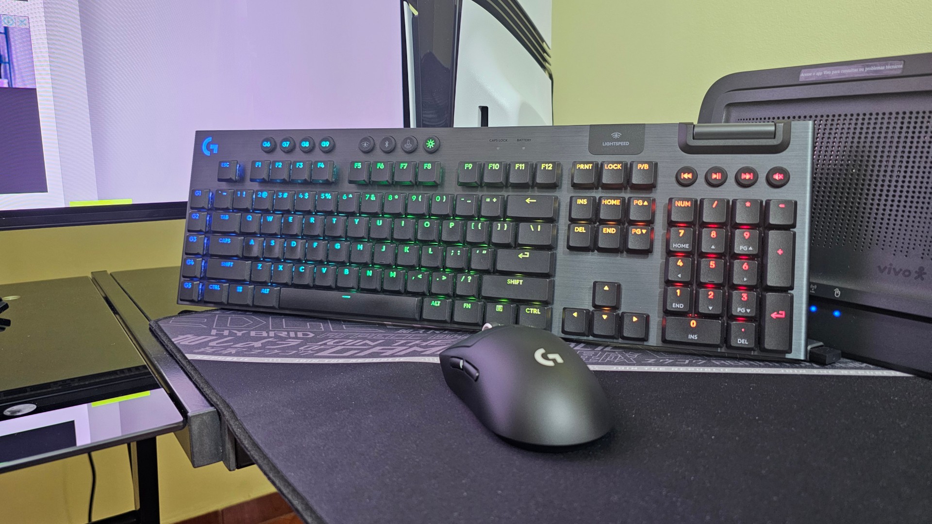 Logitech G915 X LIGHTSPEED: teclado gamer de perfil baixo quase ...
