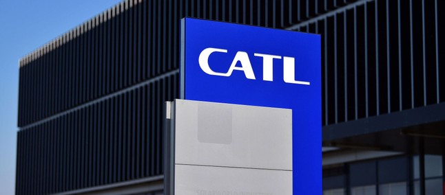 CATL desafia BYD com bateria para carros que recarrega 520 km em 5 minutos - TudoCelular.com