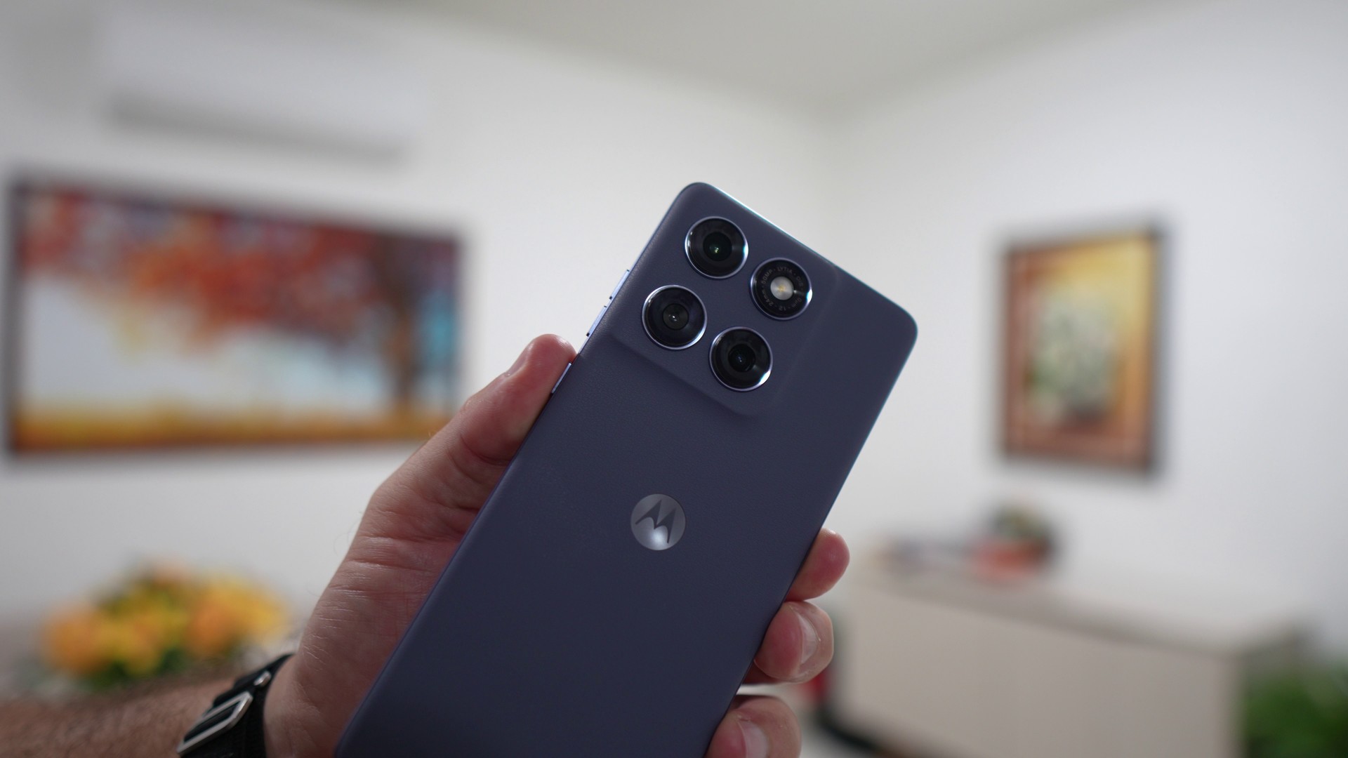 Motorola Edge 60 Fusion em oferta: boa autonomia e tela pOLED com cupom ...